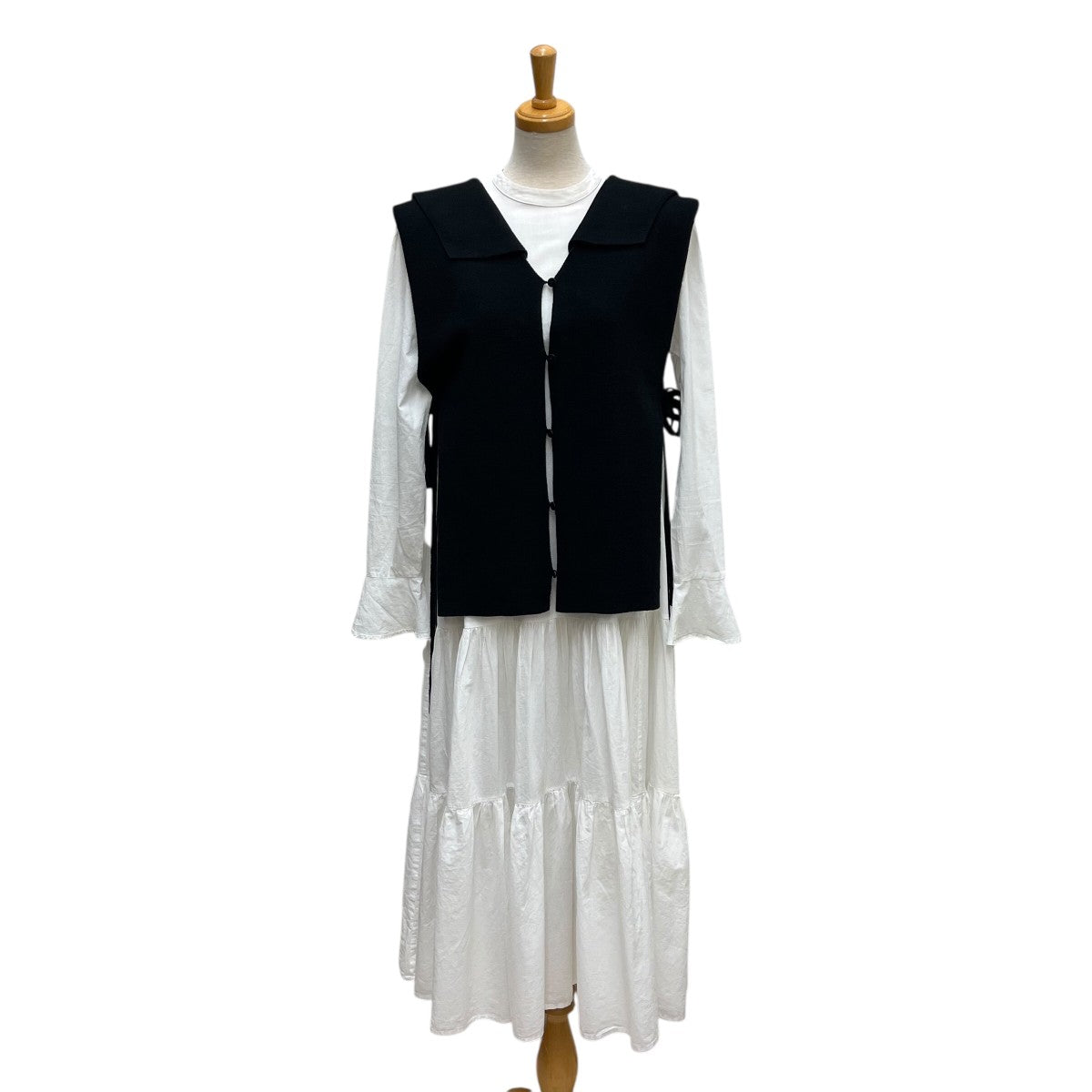 AMERI(アメリ) ベスト付ワンピース01210530440 01210530440 ホワイト×ブラック サイズ M｜【公式】カインドオルオンライン ブランド古着・中古通販【kindal】