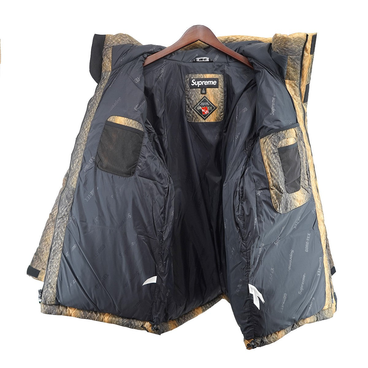 Supreme(シュプリーム) 24AW GORE-TEX 900-Fill Down Parka Fur Print